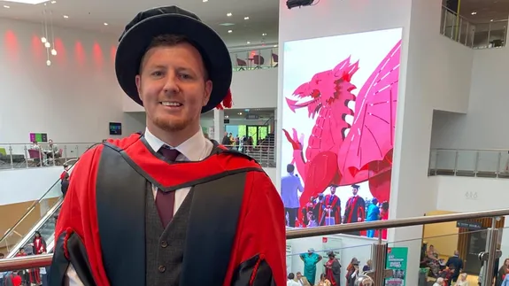 From a construction labour to PhD: Andrew’s unconventional journey ...